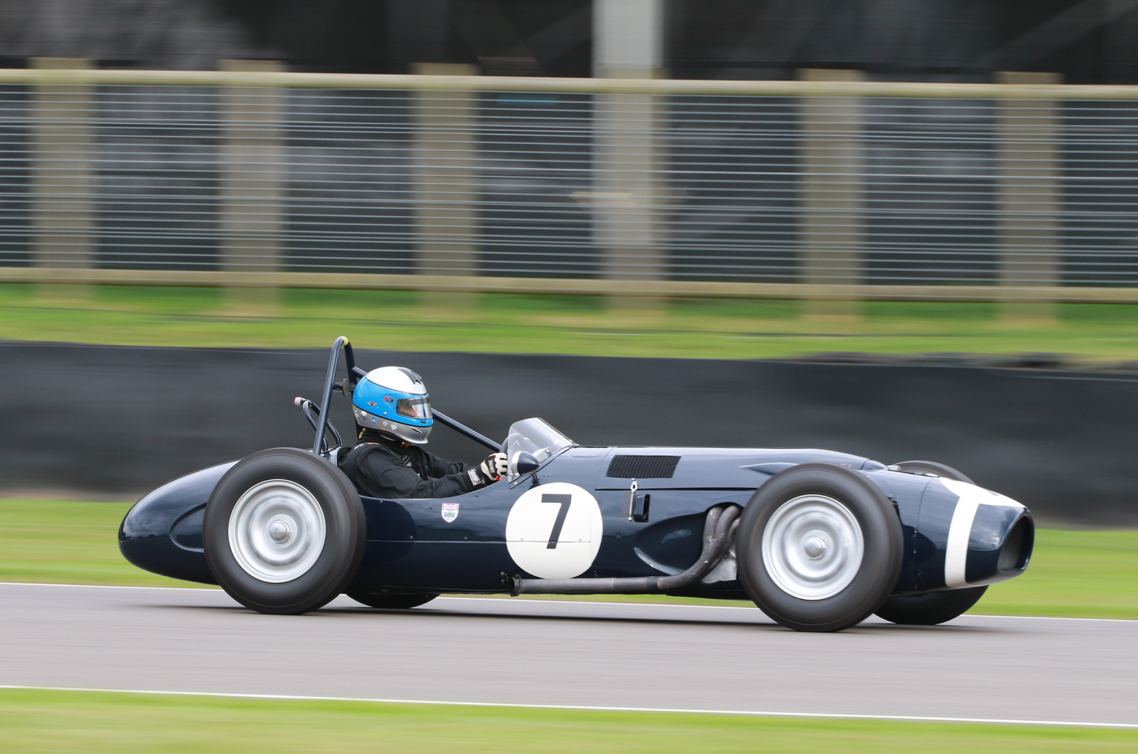 Moss F1 car to star with Minis and more at London Classic Car Show ...