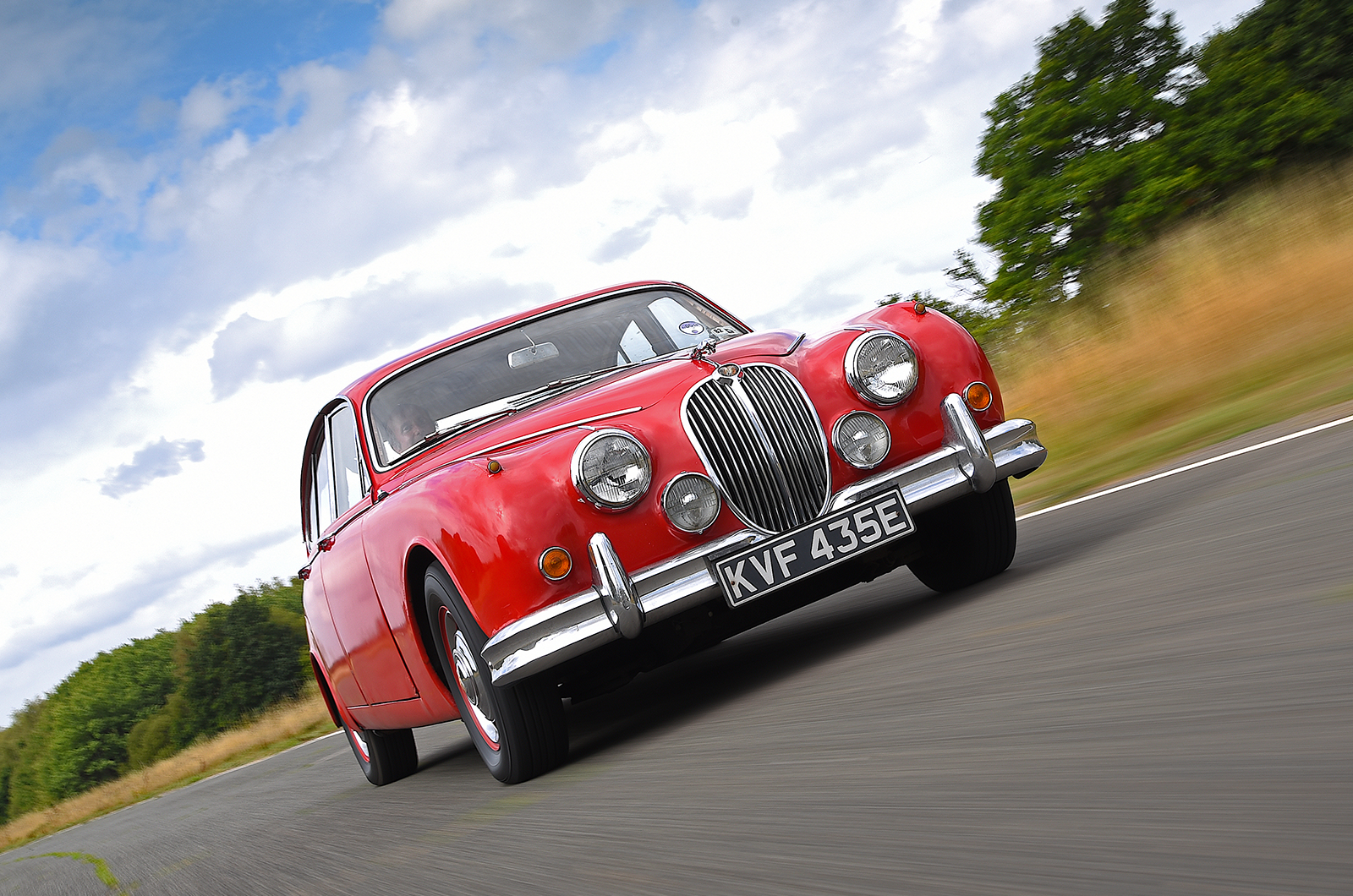 Jaguar Mk2 2.4 vs BMW 1800 vs Alfa Romeo 1300 TI: Continental challenge ...