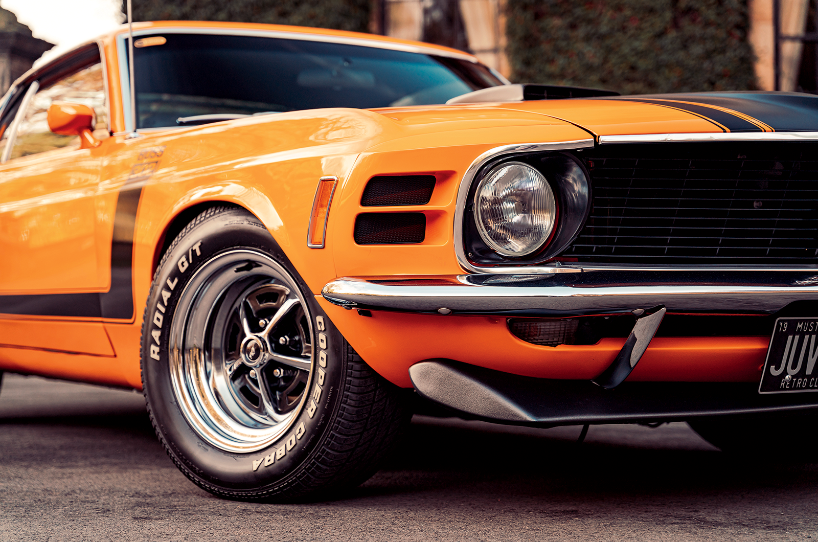 Ford Mustang Boss 302 vs Mach 1: two-trick ponies | Classic & Sports Car