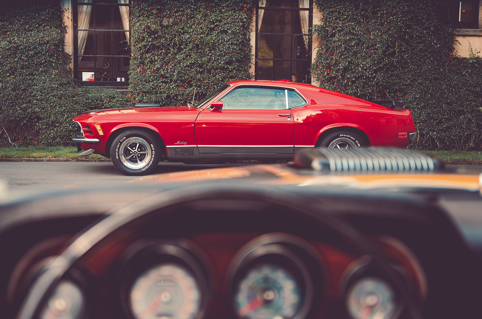 Ford Mustang Boss 302 vs Mach 1: two-trick ponies | Classic & Sports Car