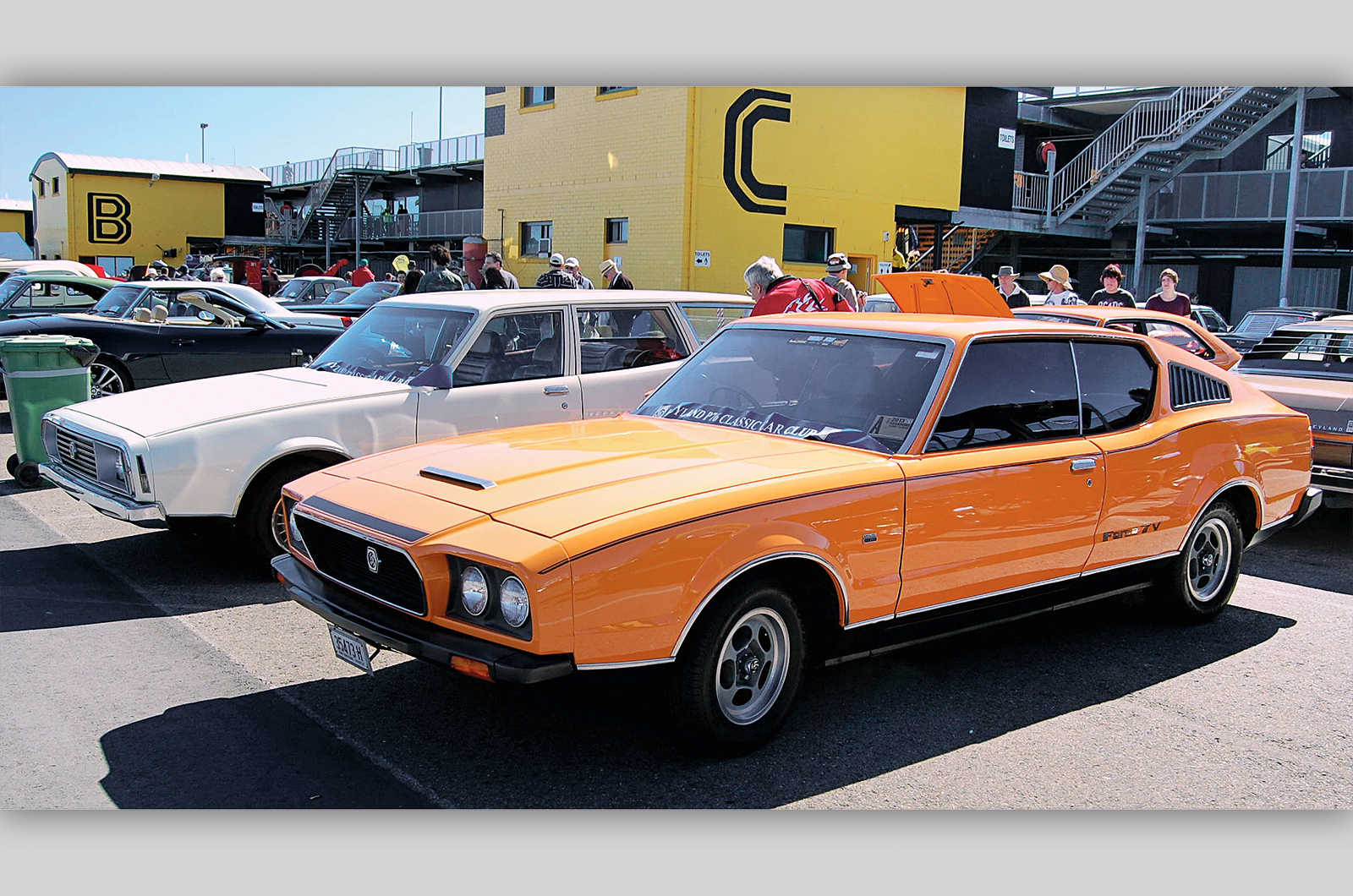 Leyland P76: a great Briton Down Under | Classic & Sports Car