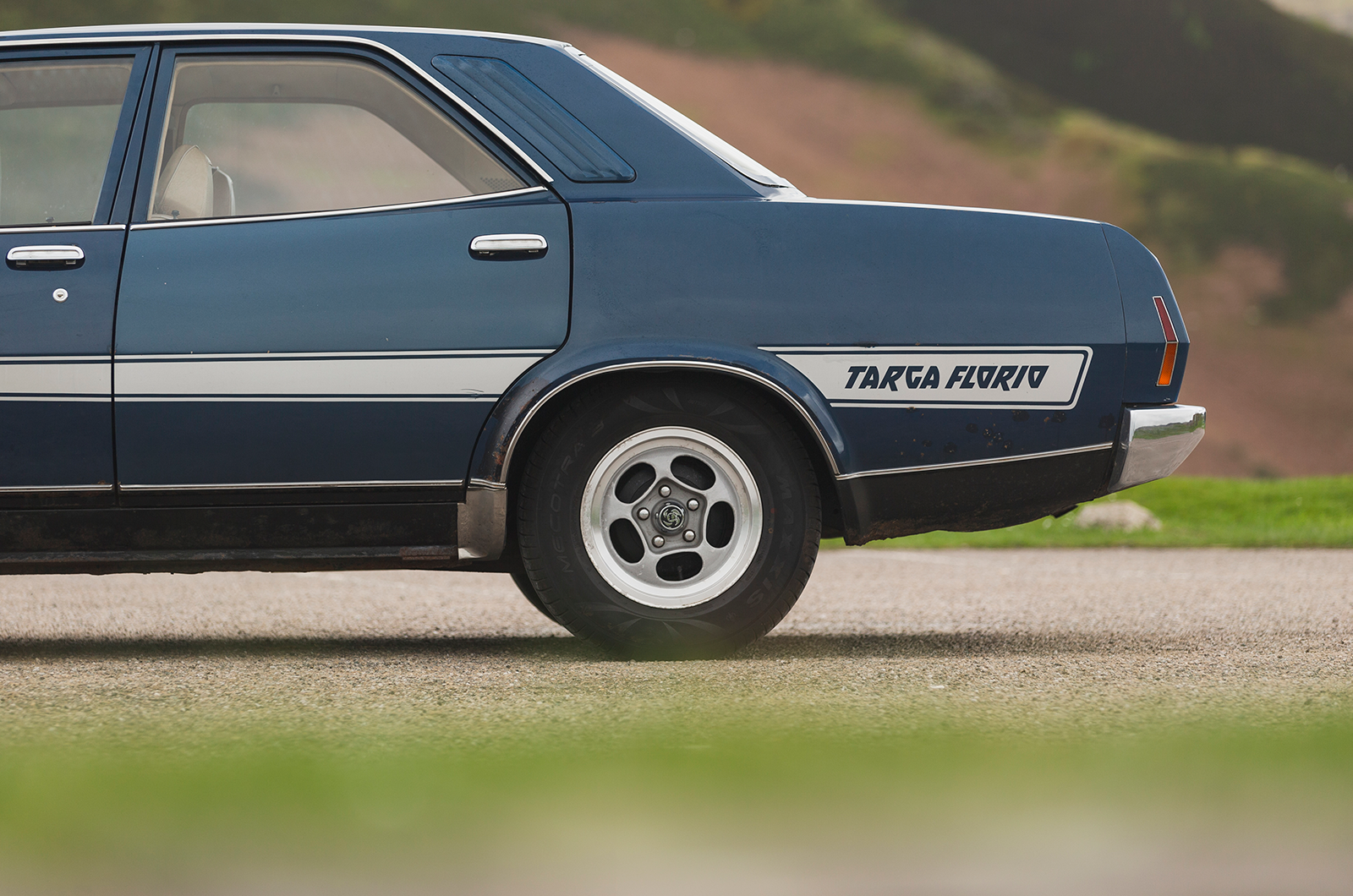 Leyland P76: a great Briton Down Under | Classic & Sports Car