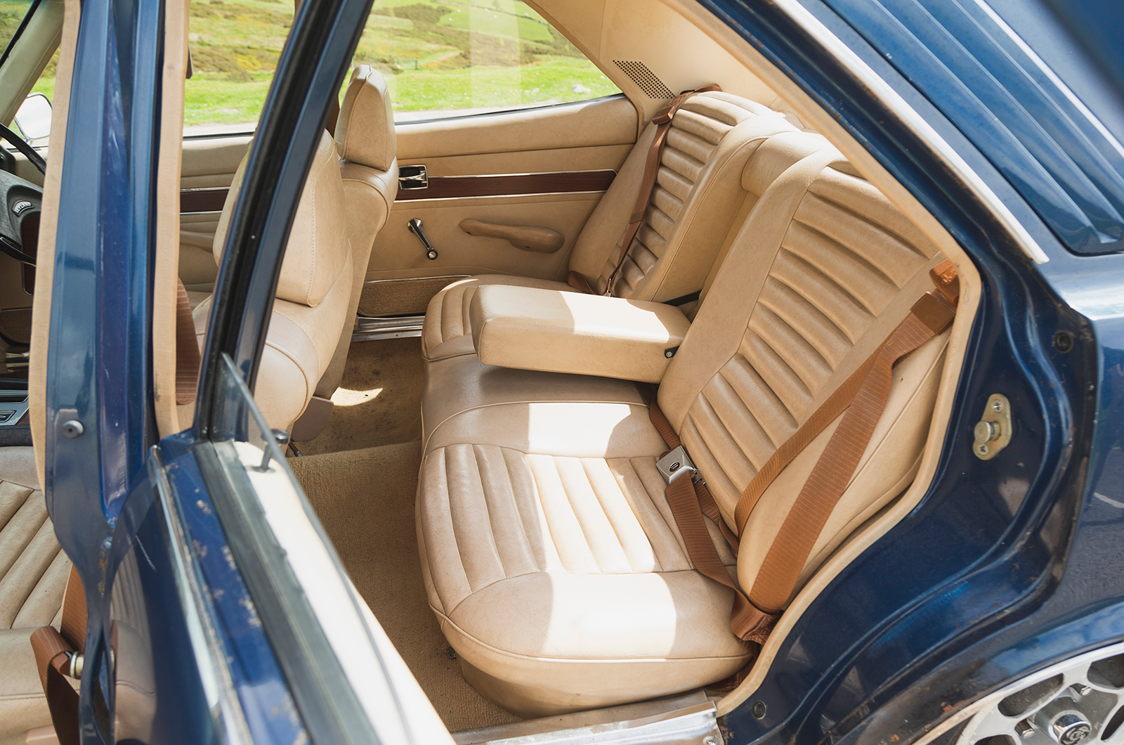 Leyland P76: a great Briton Down Under | Classic & Sports Car