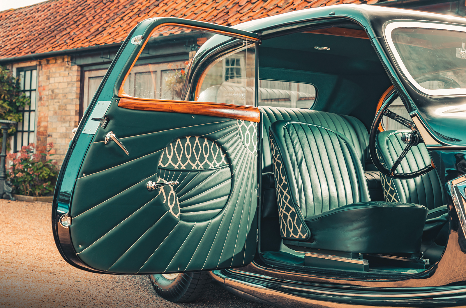 Atalanta V12: better by the dozen | Classic & Sports Car