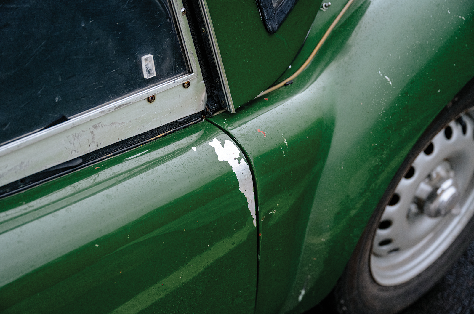 MGA Twin Cam: on track in an ex-works racer | Classic & Sports Car