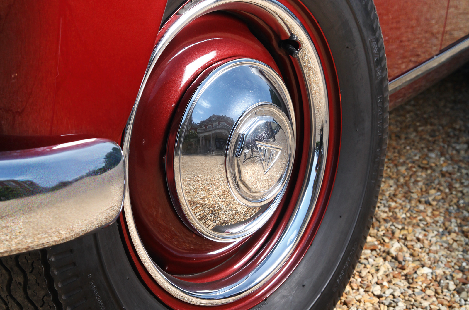 Alvis TE21 family: saloon, drophead and stylish Graber | Classic ...