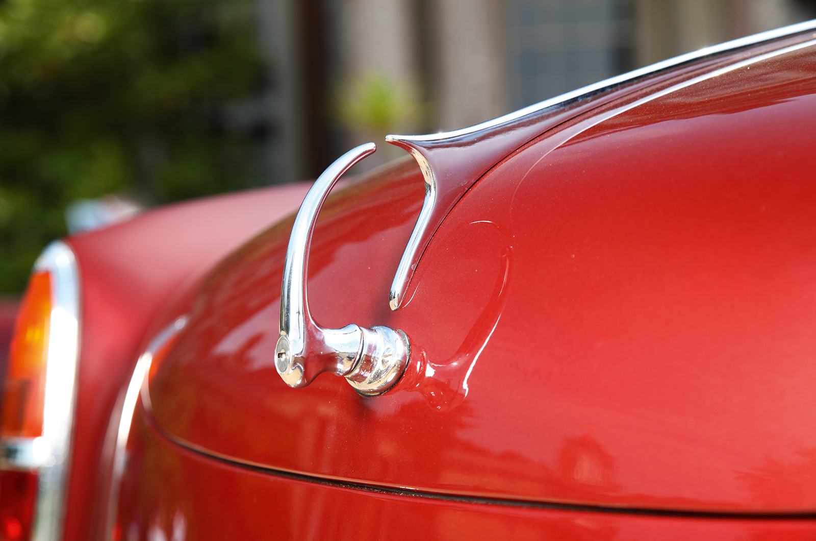 Alvis TE21 family: saloon, drophead and stylish Graber | Classic ...