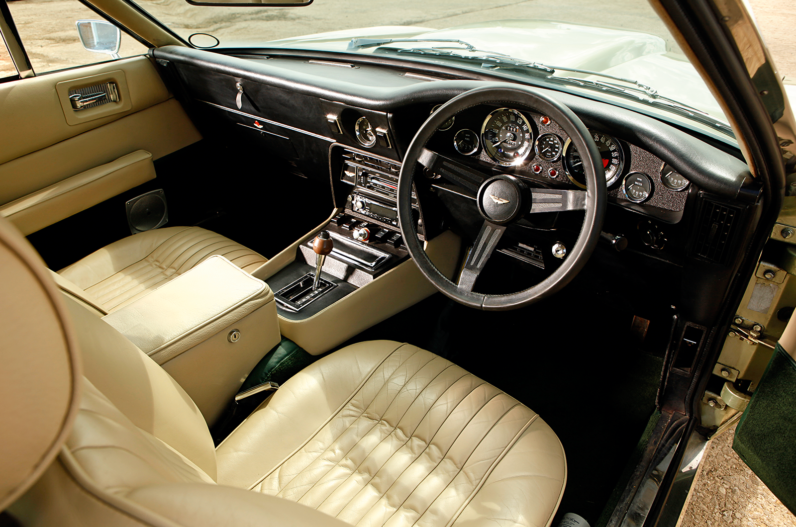 Aston Martin V8 vs Jensen Interceptor III: GT showdown | Classic ...