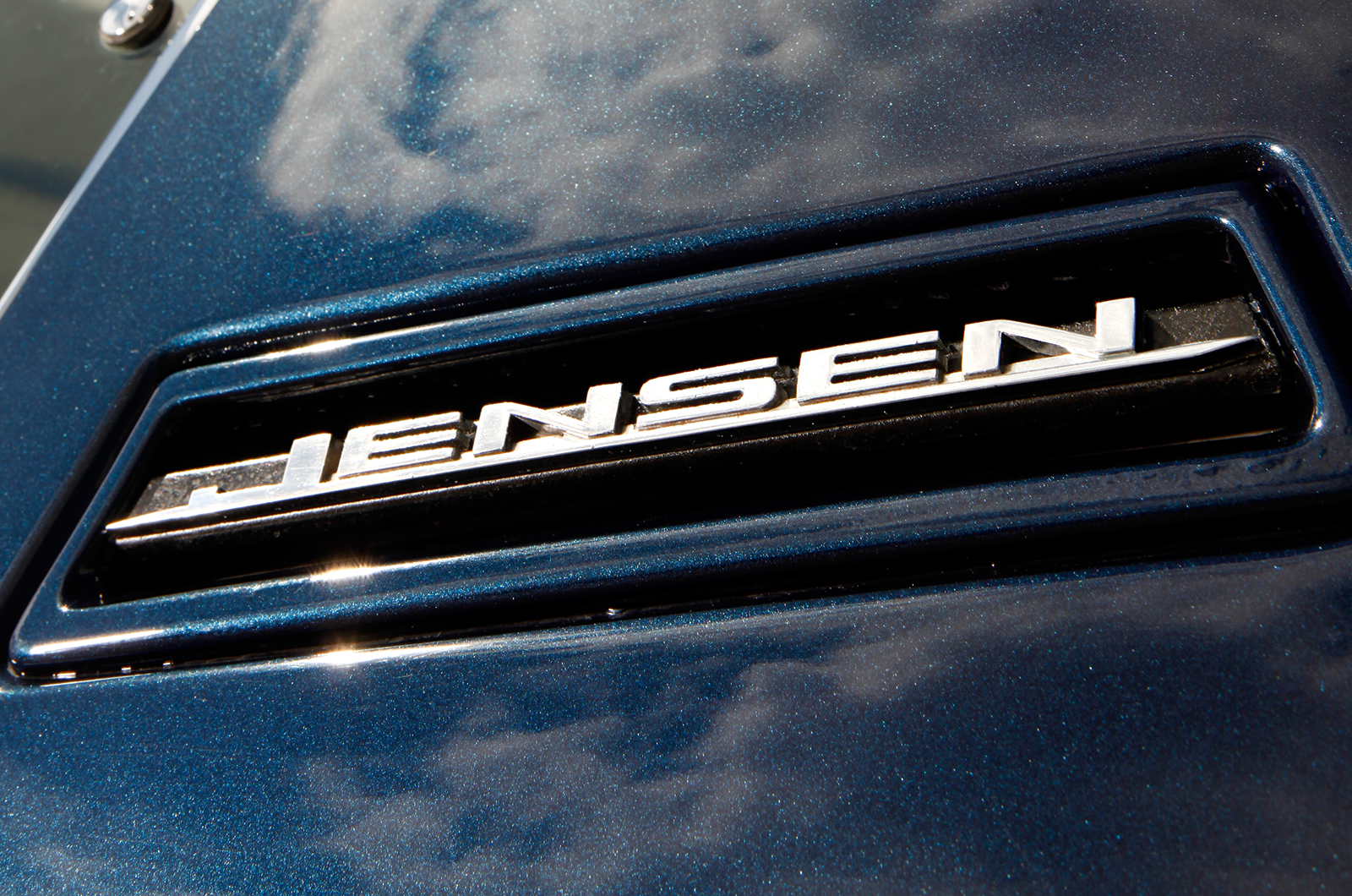 Aston Martin V8 vs Jensen Interceptor III: GT showdown | Classic ...