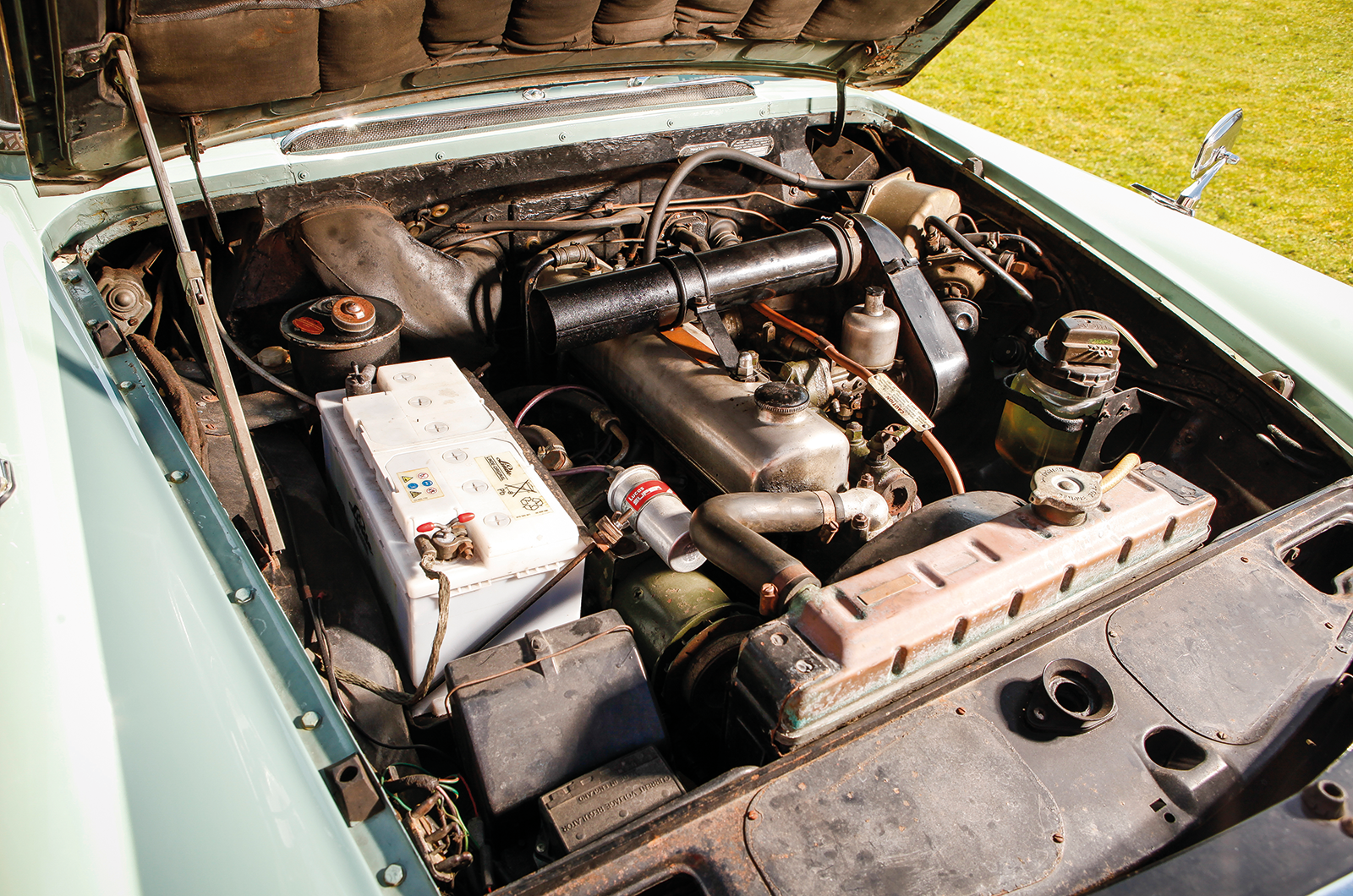 Mercedes-Benz Universal vs Vanden Plas Countryman: beautifully functional | Classic & Sports Car