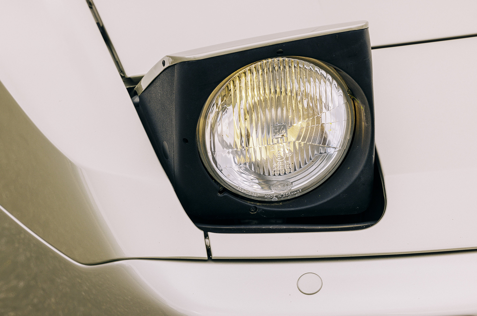 Porsche 944 turbo: under pressure | Classic & Sports Car