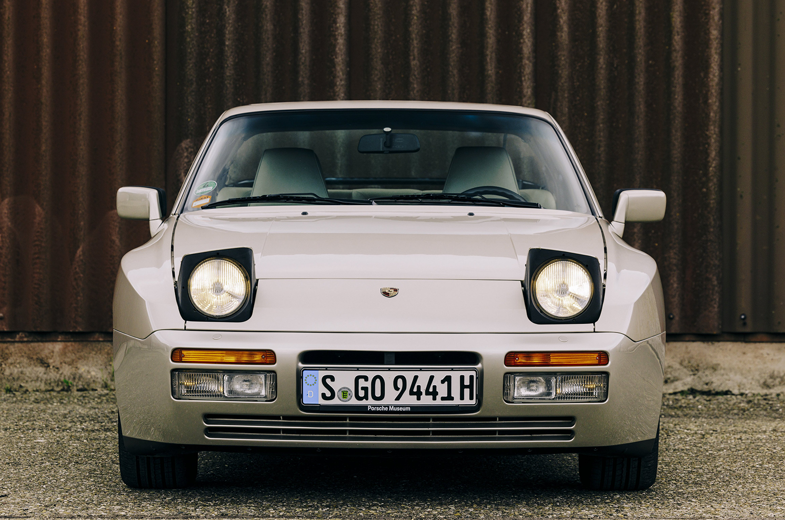 Porsche 944 turbo: under pressure | Classic & Sports Car