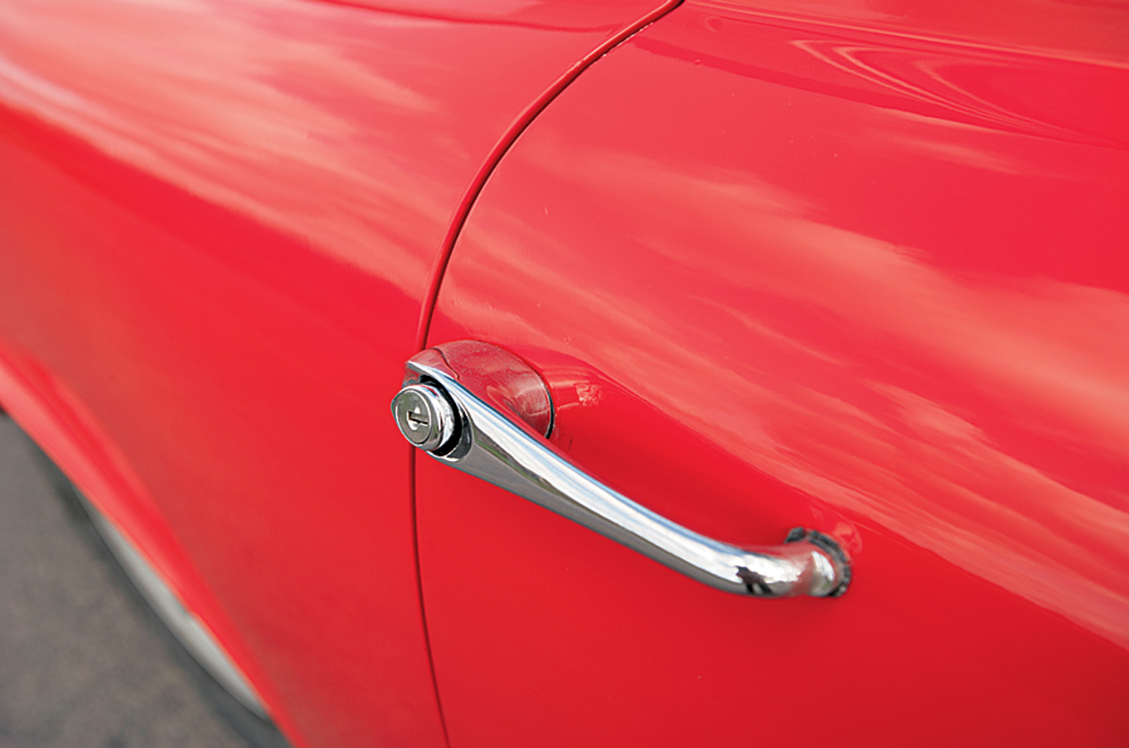 Aston Martin DBS V8 vs Jensen Interceptor SP vs Gordon-Keeble GK1 ...