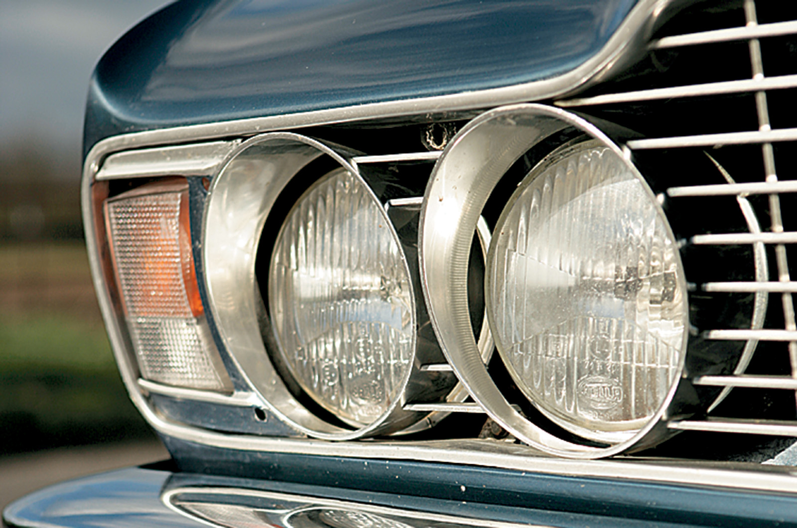 Aston Martin DBS V8 vs Jensen Interceptor SP vs Gordon-Keeble GK1 ...