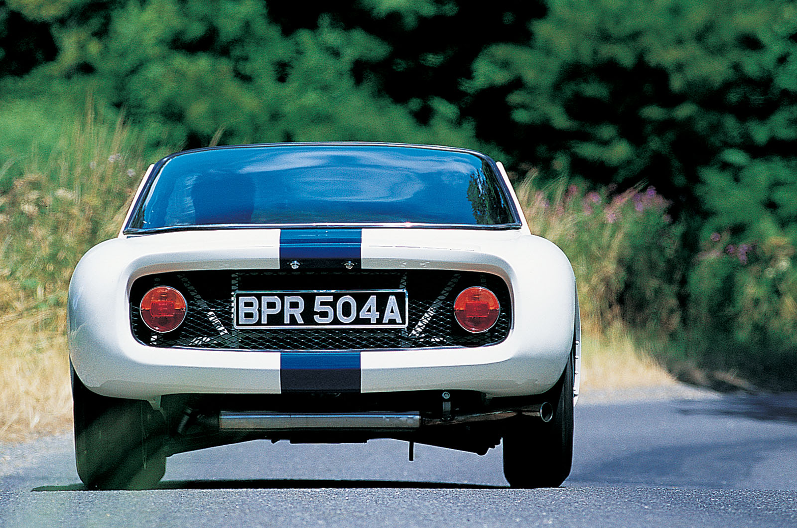 De Tomaso Vallelunga: mid-engined marvel | Classic & Sports Car