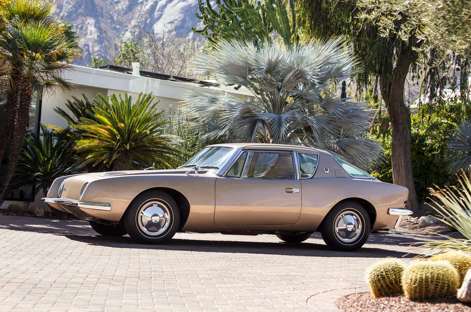 Studebaker Avanti: back to the future | Classic & Sports Car