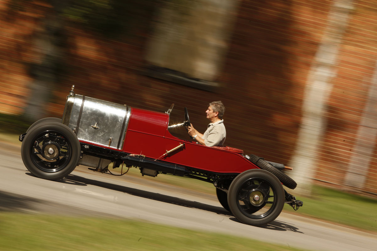 Alvis: racing the red triangle