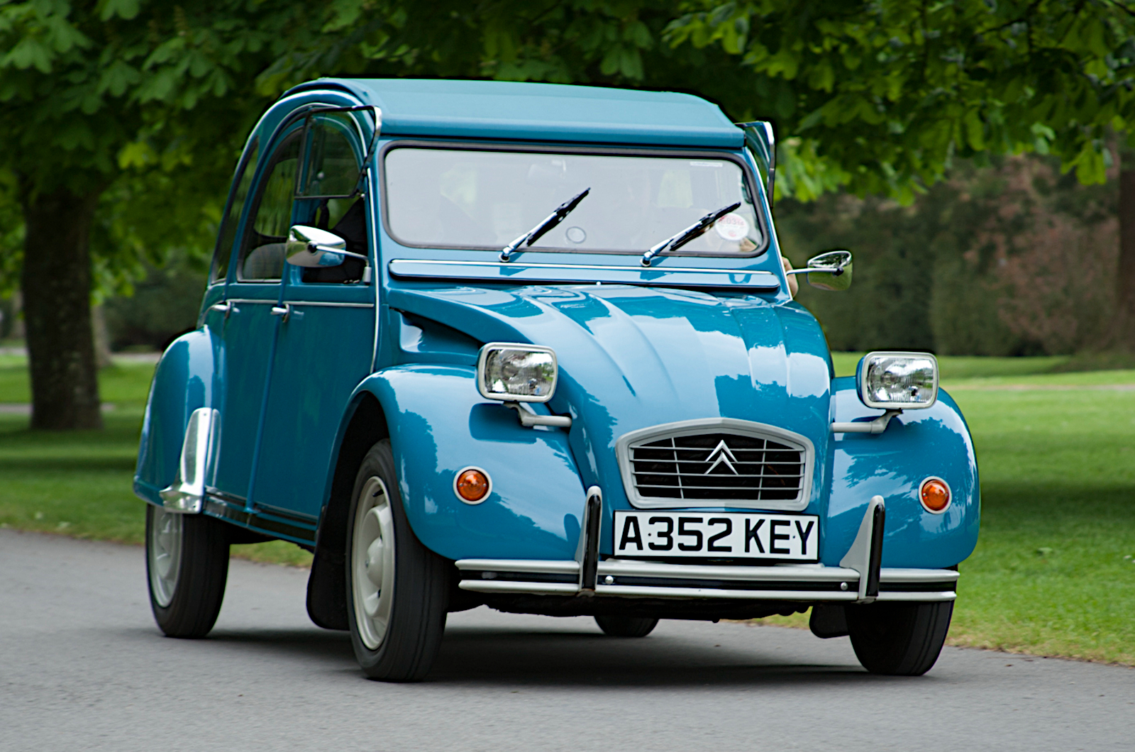 75 years of the Citroën 2CV | Classic & Sports Car