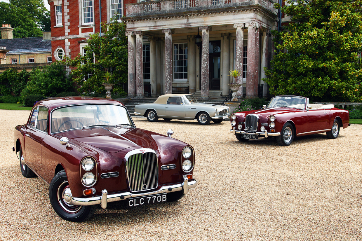 Alvis TE21 family: saloon, drophead and stylish Graber | Classic ...