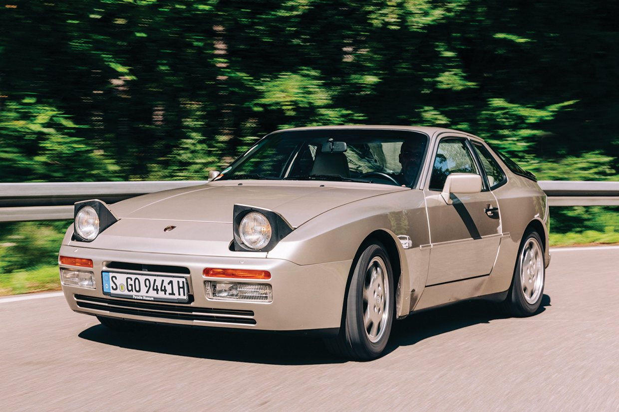 Porsche 944 turbo: under pressure | Classic & Sports Car