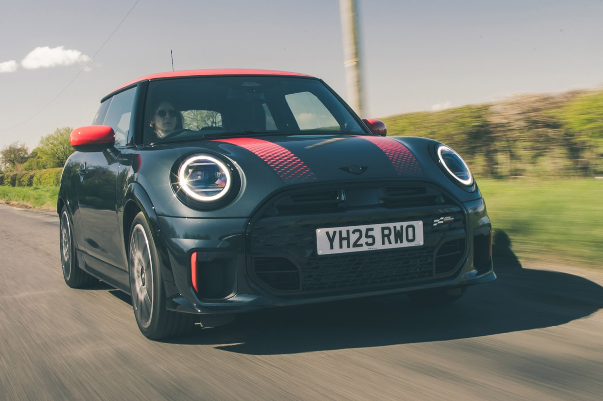 Framtida klassiker: MINI Cooper S JCW | Classic & Sports Car
