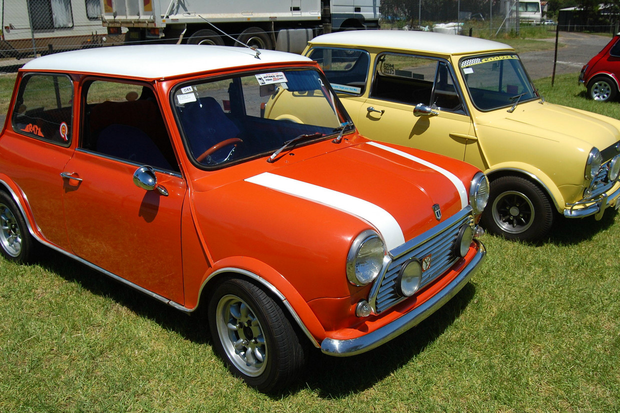 Minis shine in the sun at Australian meet | Classic & Sports Car