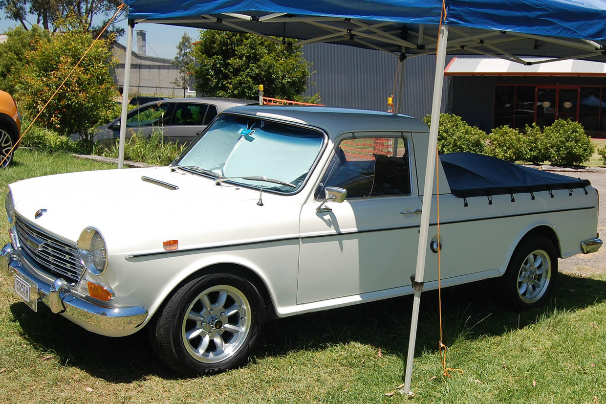 Minis shine in the sun at Australian meet | Classic & Sports Car