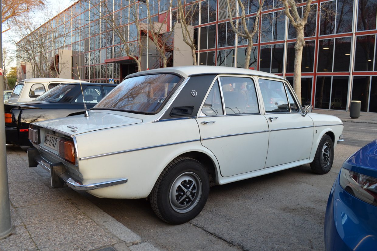Seat, Citroën and Bentley shine at ClassicAuto Madrid | Classic ...