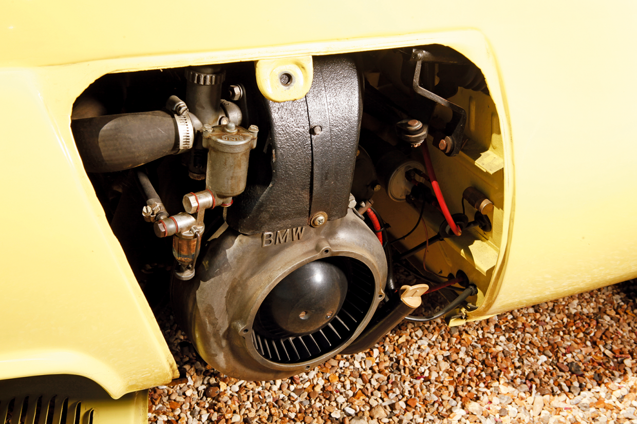 Iso’s awesome V8 family: Grifo, Rivolta, Lele and Fidia | Classic ...