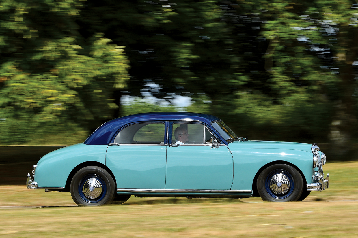 Riley Pathfinder vs Armstrong Siddeley 236: the end of the line ...