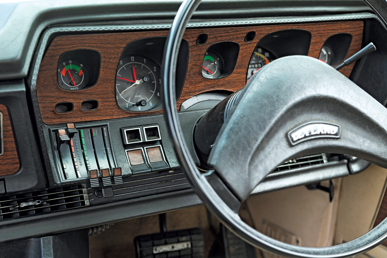 Leyland P76: a great Briton Down Under | Classic & Sports Car