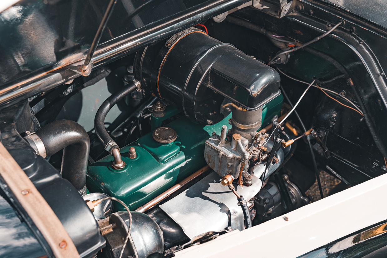 Austin Sheerline vs Vanden Plas Princess: the Longbridge Daimlers | Classic & Sports Car