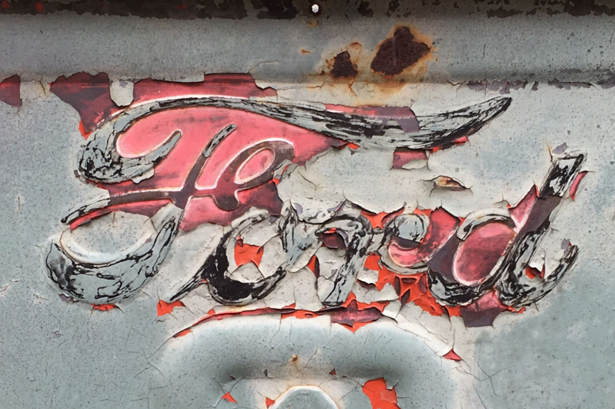 The art of automotive typography | Classic & Sports Car