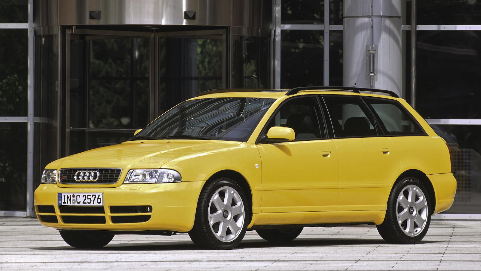 9 modern-classic ’90s wagons for under £9k | Classic & Sports Car