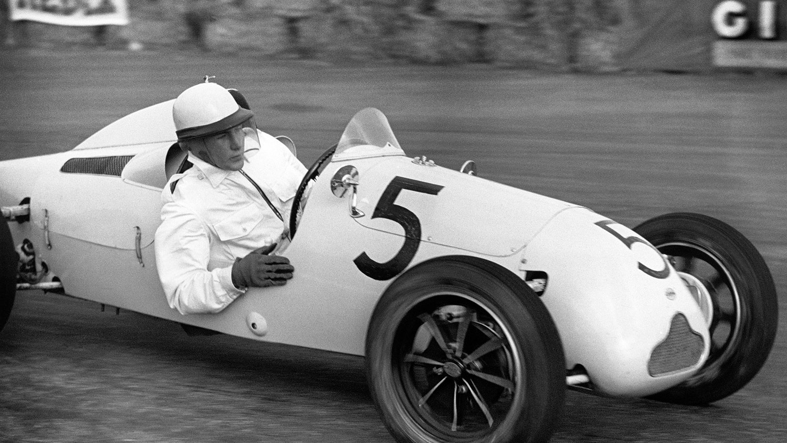 A tribute to Britain's greatest racing driver, Sir Stirling Moss 1929 ...
