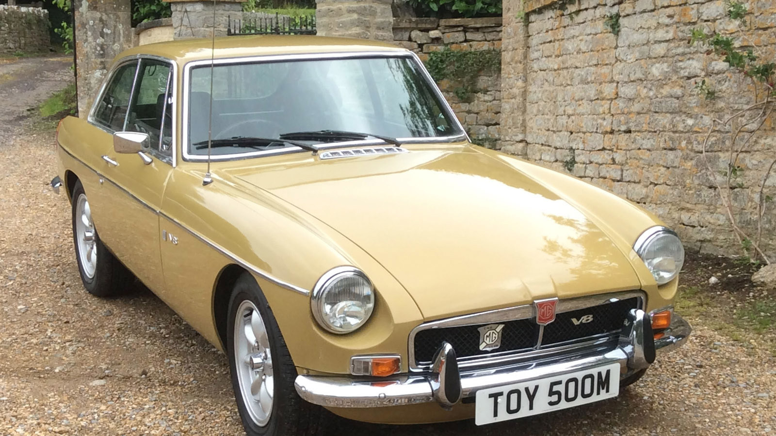 60 years of the MGB in 30 cars | Classic & Sports Car