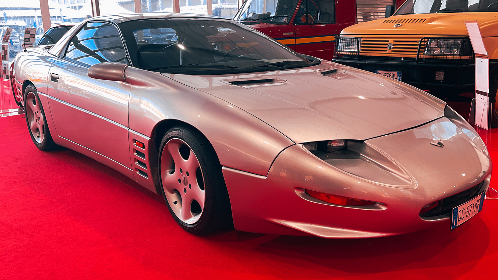 26 superbly odd classic cars this week in Italy | Classic & Sports Car