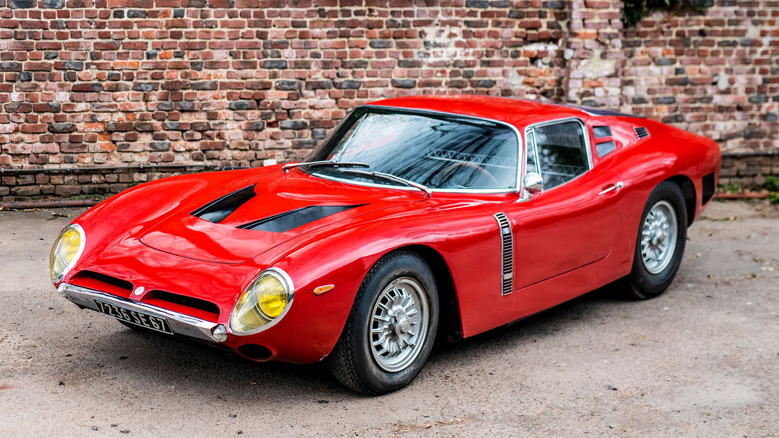 25 super slices of ’60s exotica | Classic & Sports Car
