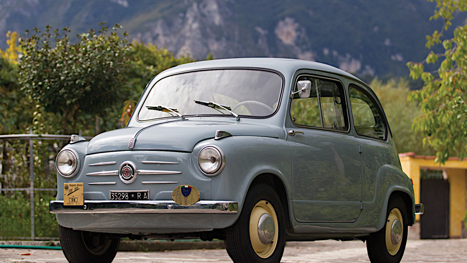 30 wonderfully utilitarian classic cars | Classic & Sports Car