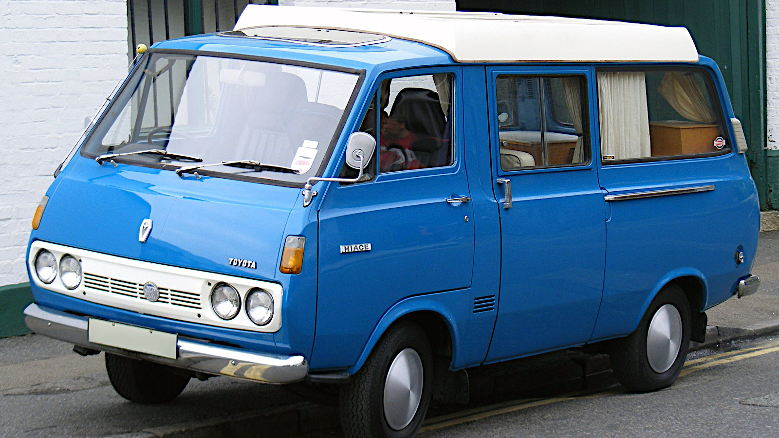 30 wonderfully utilitarian classic cars | Classic & Sports Car