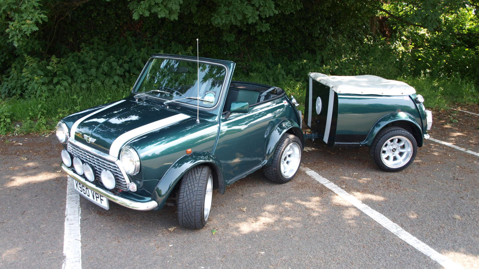 20 striking classics in this huge collection | Classic & Sports Car