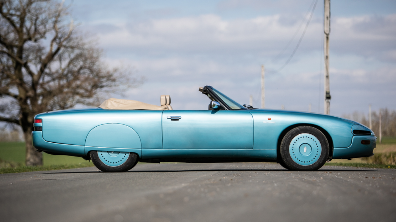 20 striking classics in this huge collection | Classic & Sports Car