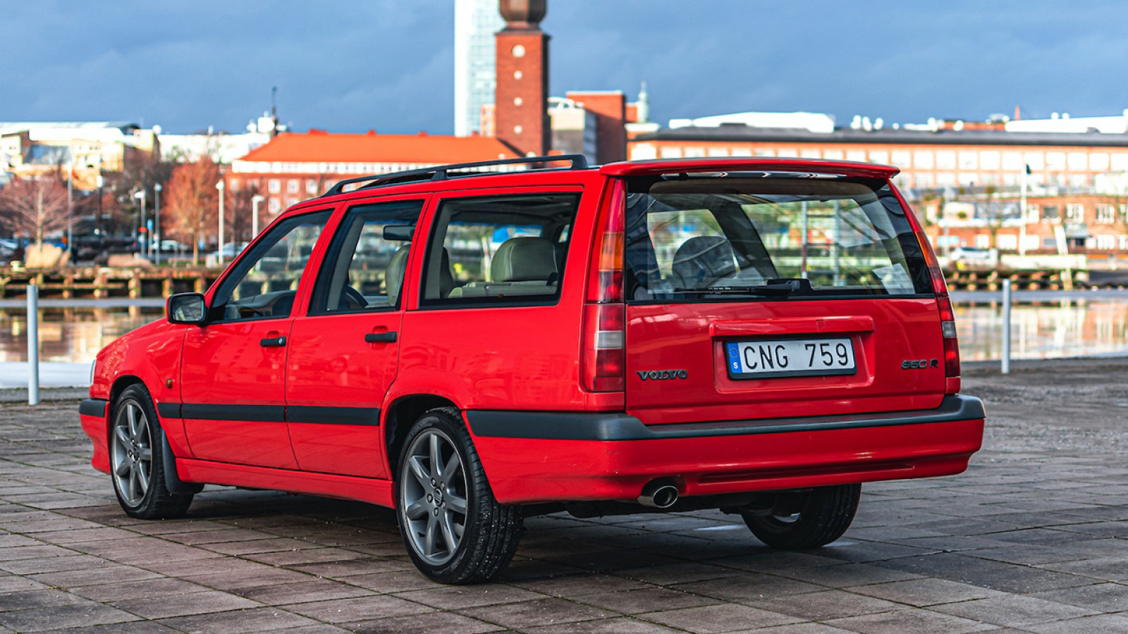 20 classic cars for dog owners | Classic & Sports Car