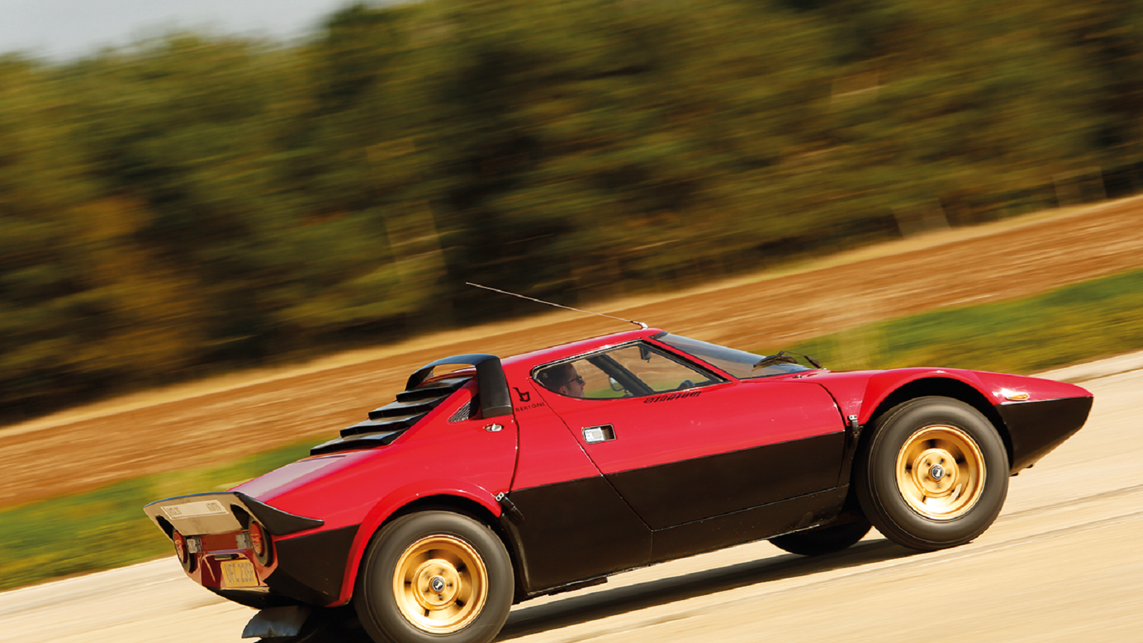 30 V6 classic car greats | Classic & Sports Car