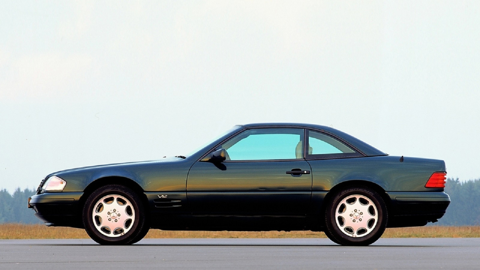 70 years of the Mercedes-Benz SL | Classic & Sports Car