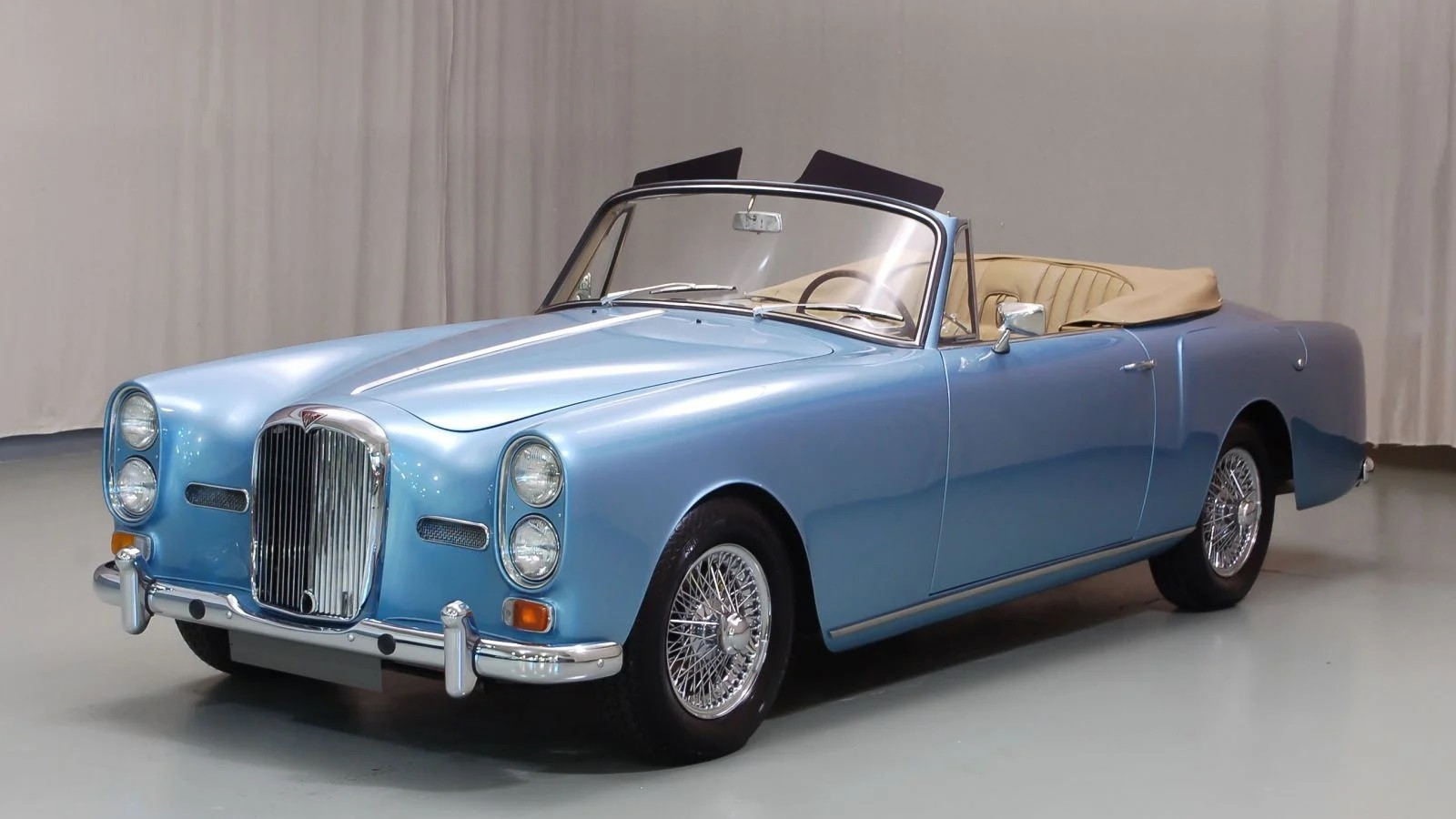 21 classic luxury four-seat cabriolets | Classic & Sports Car