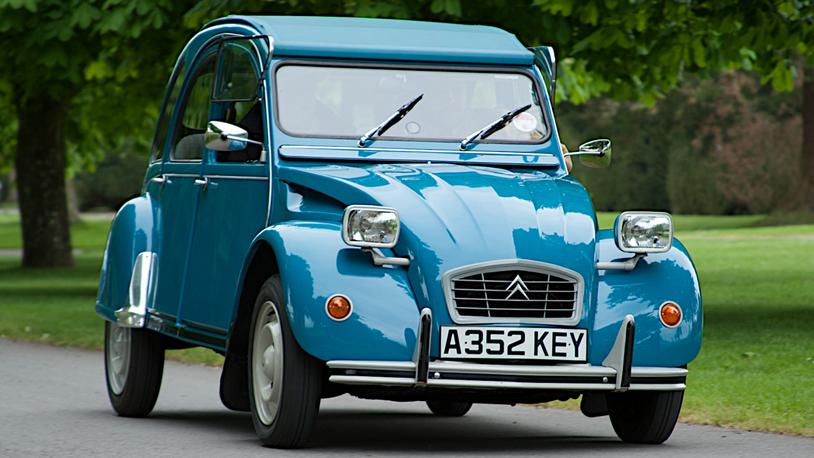 75 years of the Citroën 2CV | Classic & Sports Car