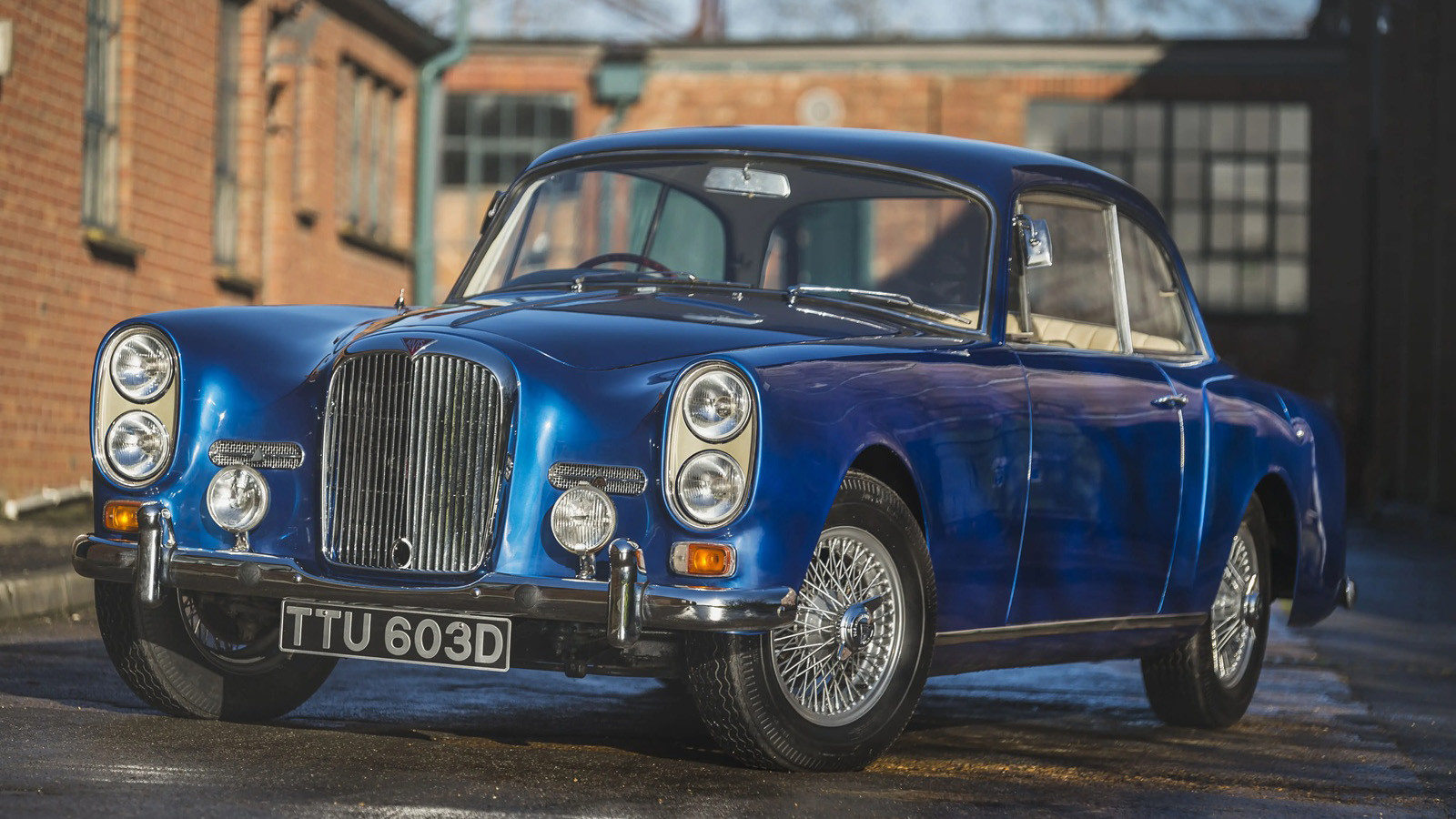 25 klassische Luxus-Coupés | Classic & Sports Car