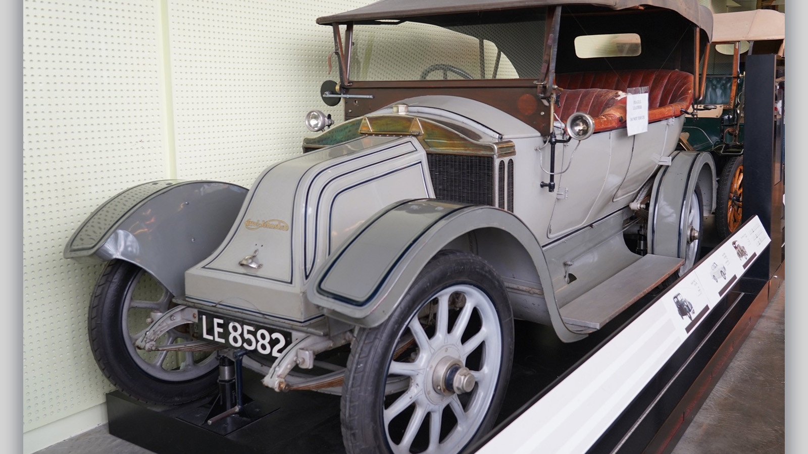 Empresas de automóveis com dois canos | Classic & Sports Car