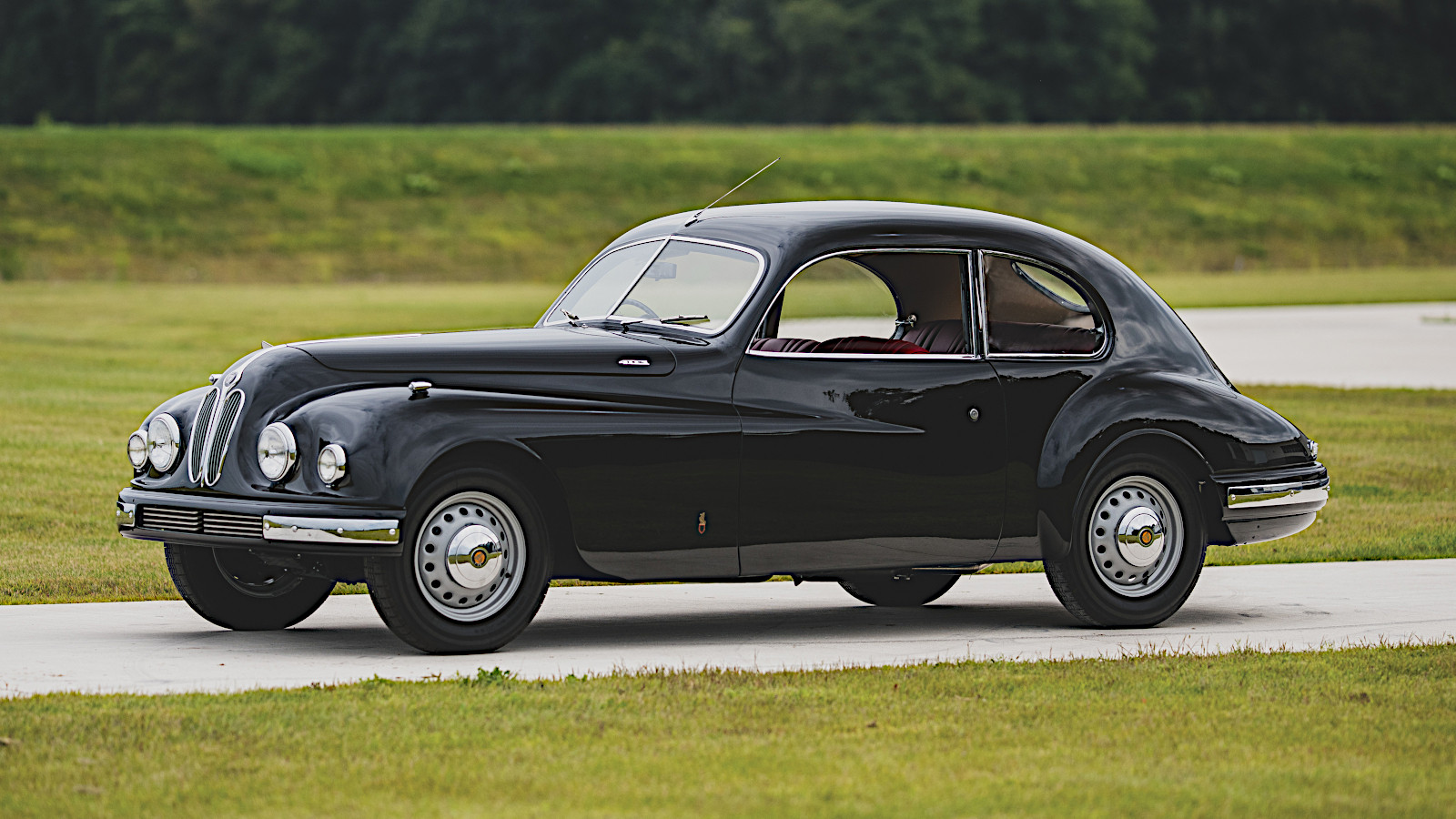 30 notable new cars of 1953 | Classic & Sports Car